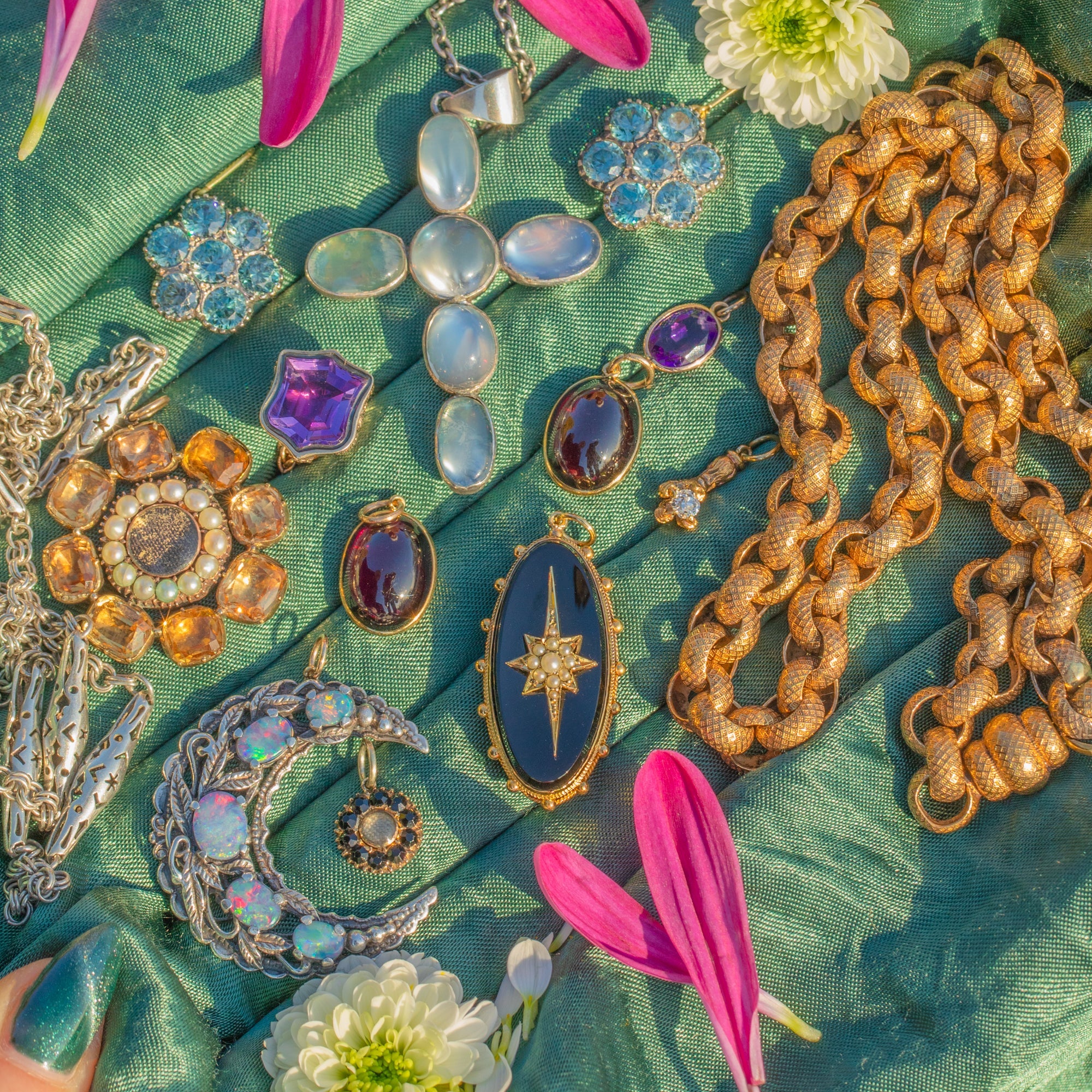 Wicked Magical - Antique Jewellery Drop | Lillicoco
